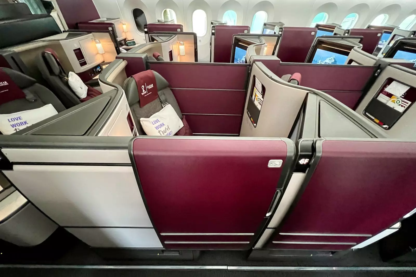 Hvordan Qatar Airways' nye 787-9 business class sammenlignes med Qsuite 1010_10