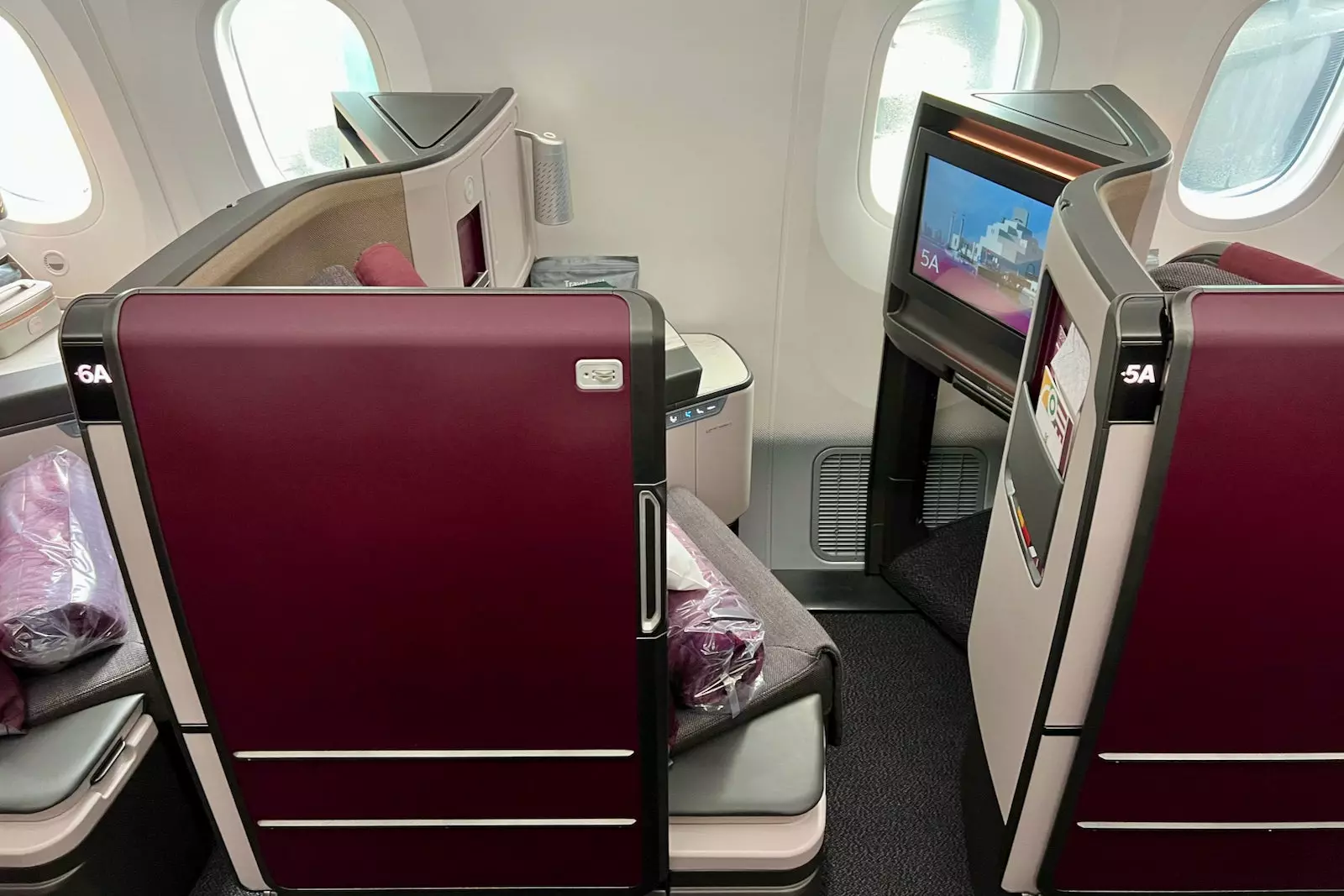 Hoe Qatar Airways 'nije 787-9 saaklike klasse fergelike mei Qsuite 1010_11