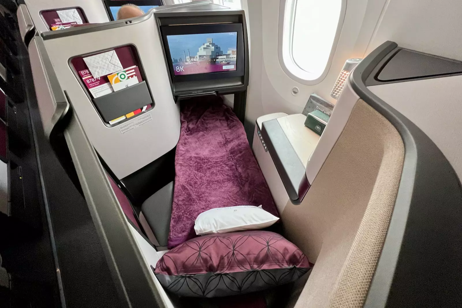 Hvordan Qatar Airways' nye 787-9 business class sammenlignes med Qsuite 1010_34