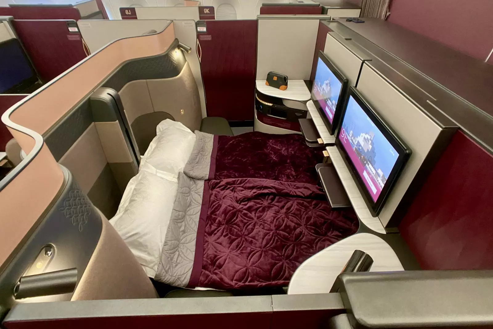 Qatar Airways-ийн шинэ бизнес ангиллын 787-9 нь Qsuite-тай хэрхэн харьцуулагддаг вэ? 1010_38