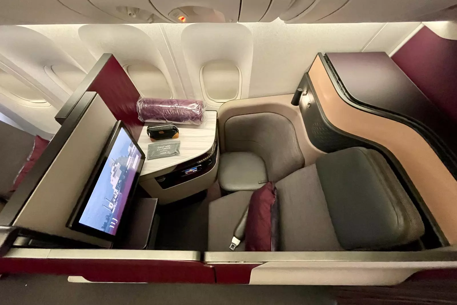 Hoe Qatar Airways 'nije 787-9 saaklike klasse fergelike mei Qsuite 1010_4