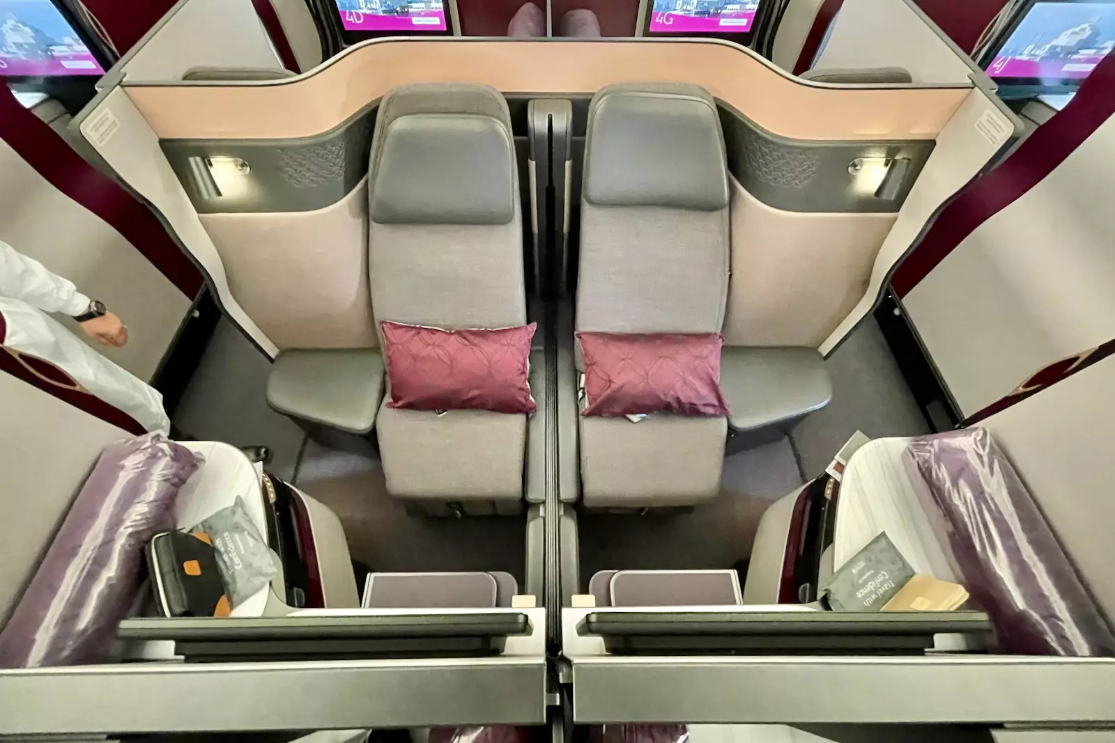 Qatar Airways-ийн шинэ бизнес ангиллын 787-9 нь Qsuite-тай хэрхэн харьцуулагддаг вэ? 1010_51