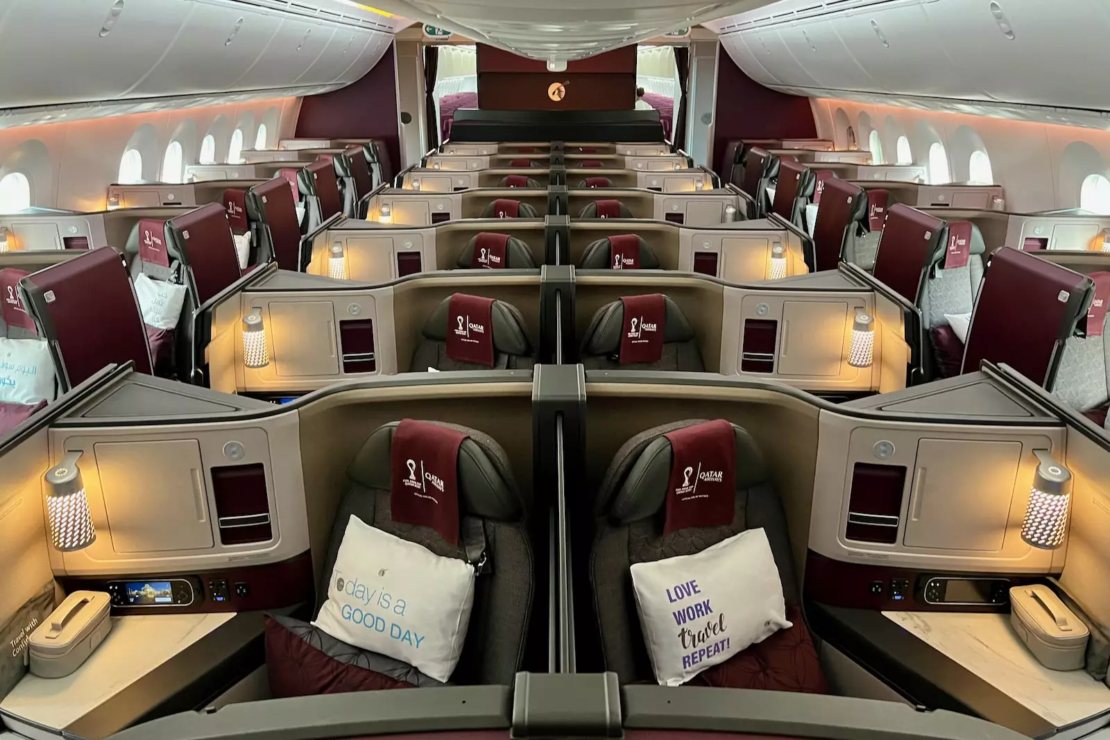 Hoe Qatar Airways 'nije 787-9 saaklike klasse fergelike mei Qsuite 1010_6