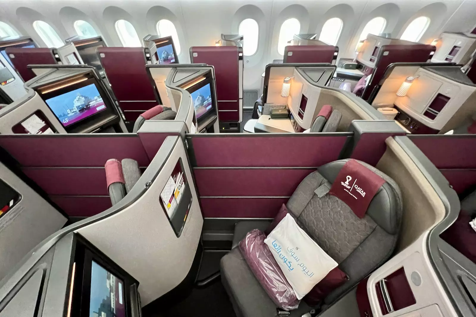 Dib u eegis: Heerka ganacsi ee cusub ee Qatar Airways ee Boeing 787-9 Dreamliner 1011_67