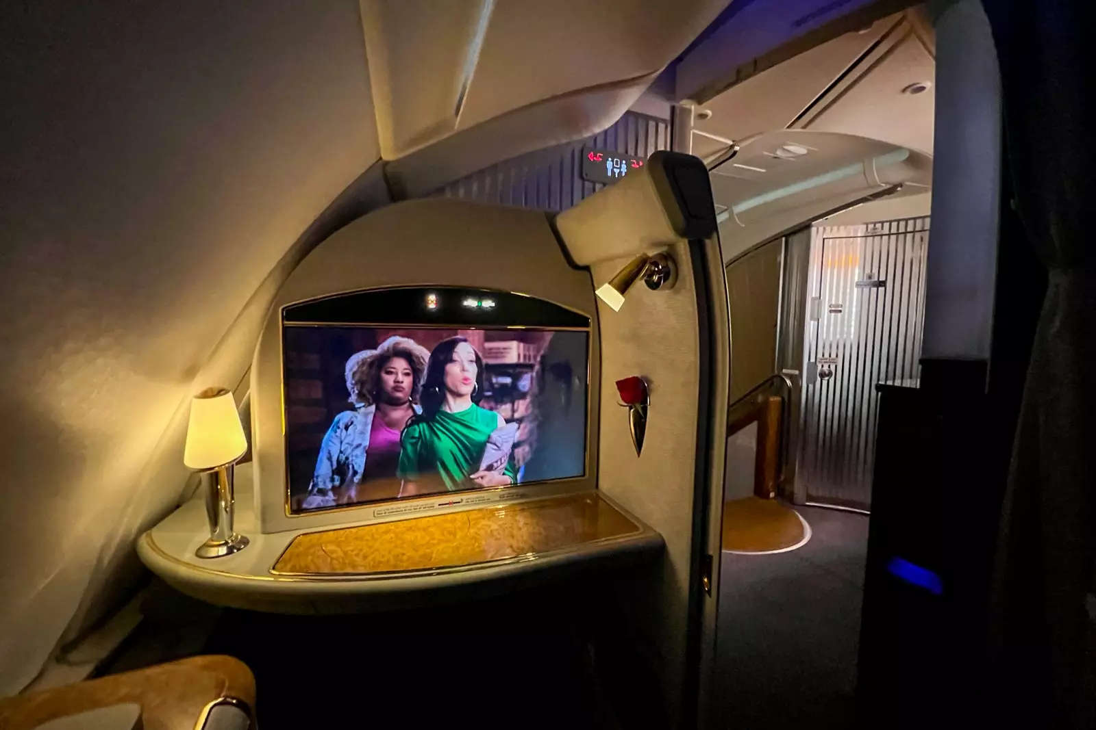 Een verhaal over twee hutten: een overzicht van Emirates First Class en Economy van New York tot Mauritius 1012_11