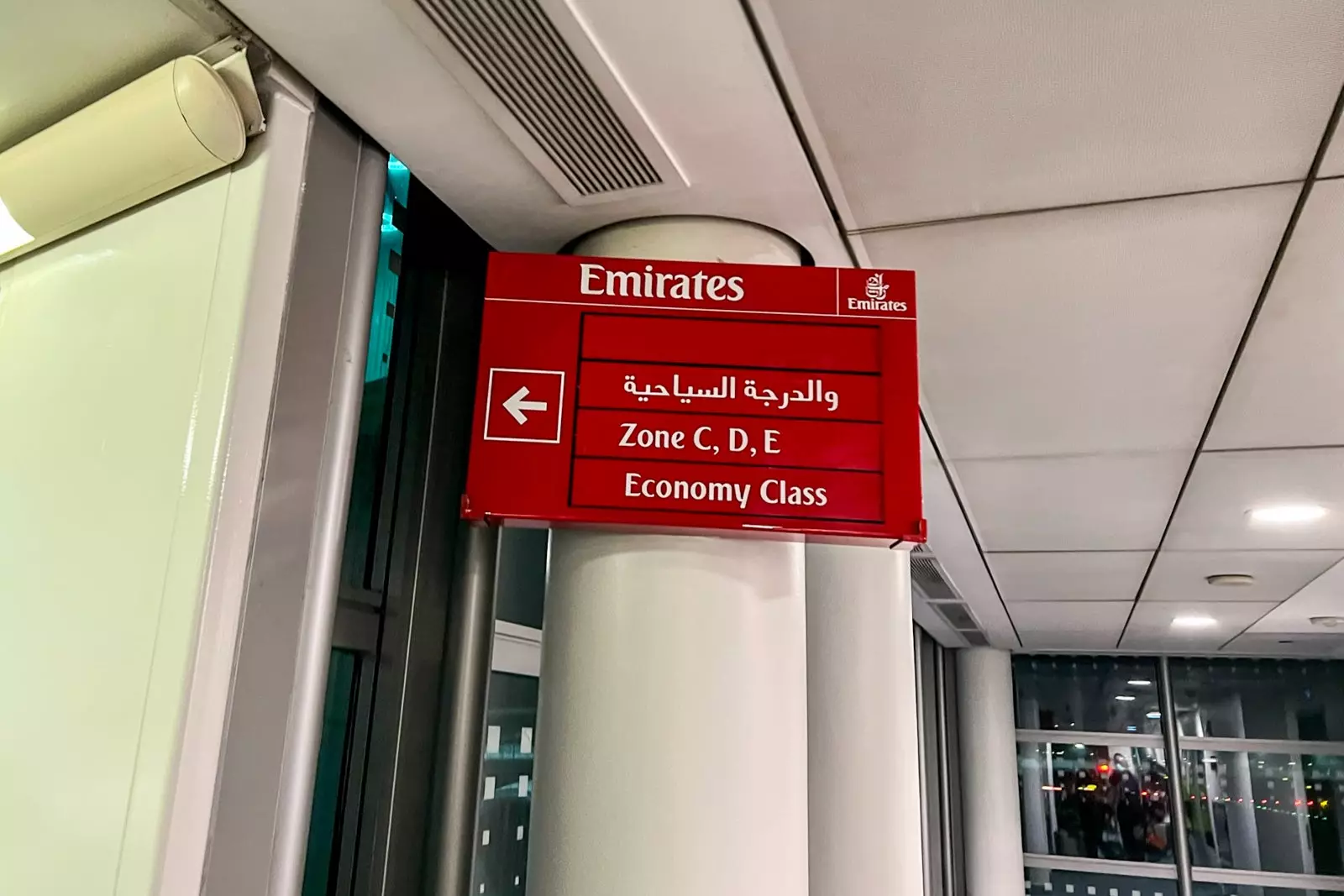 Een verhaal over twee hutten: een overzicht van Emirates First Class en Economy van New York tot Mauritius 1012_45