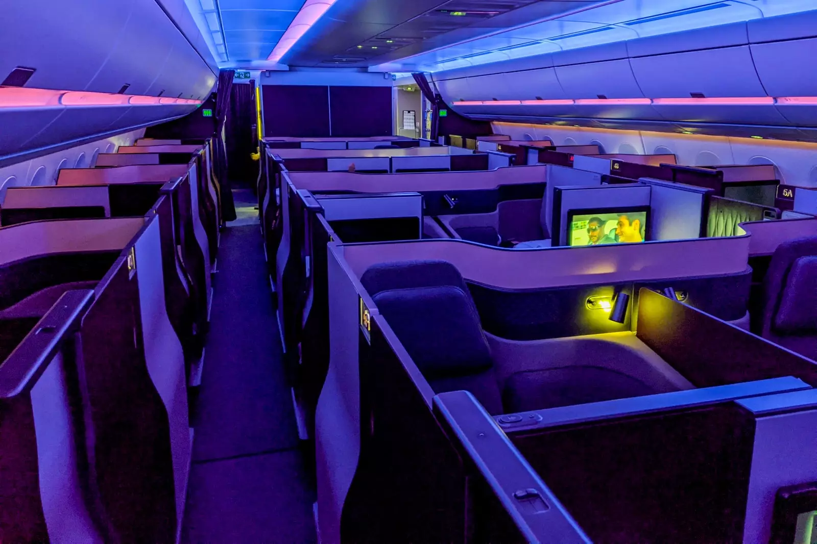 A350-1000 वर कतार Qsuite व्यवसाय वर्ग पुनरावलोकन 1015_105