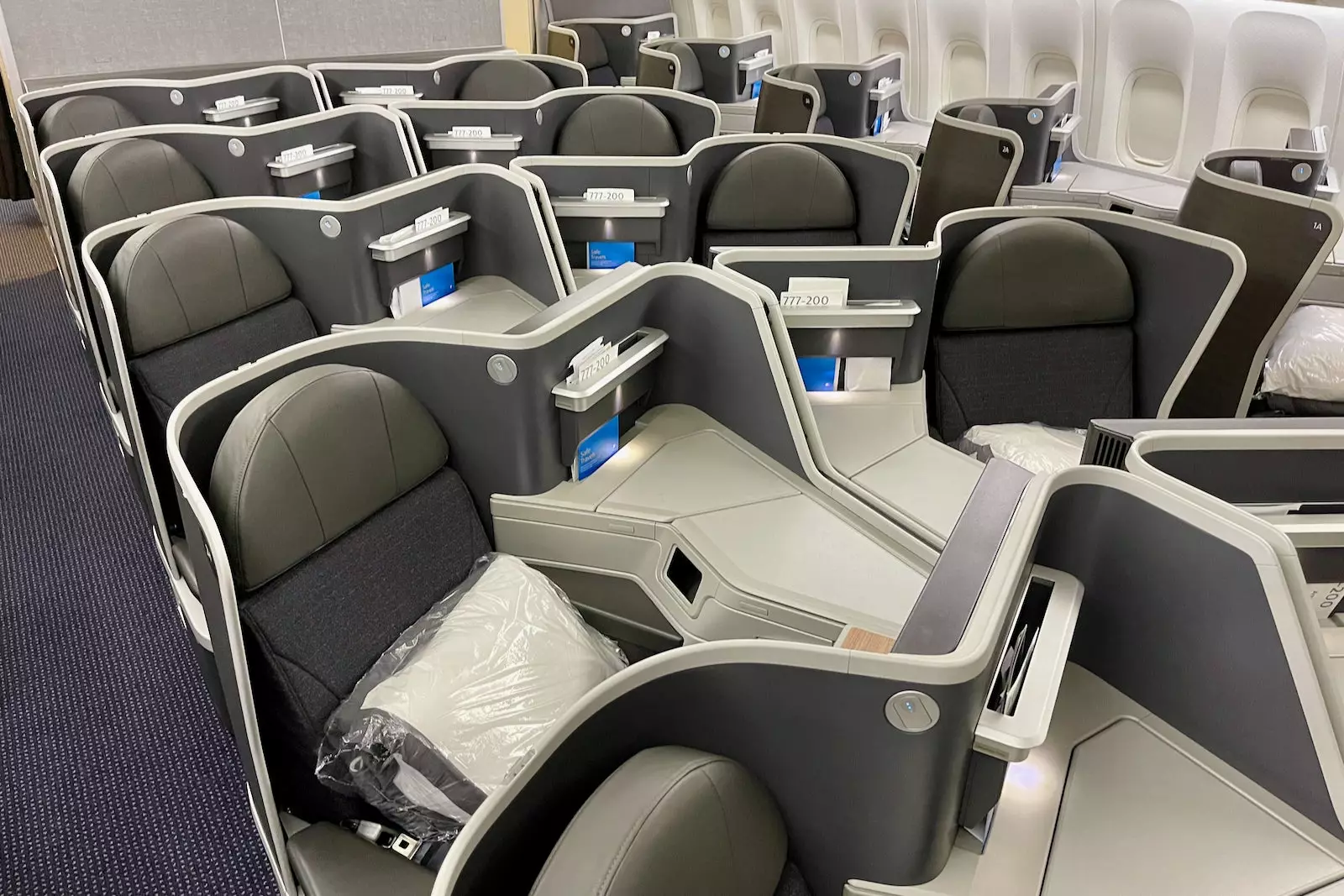 Anmeldelse: Amerikaners beste Boeing 777-200 business class fra JFK til Israel 1017_38