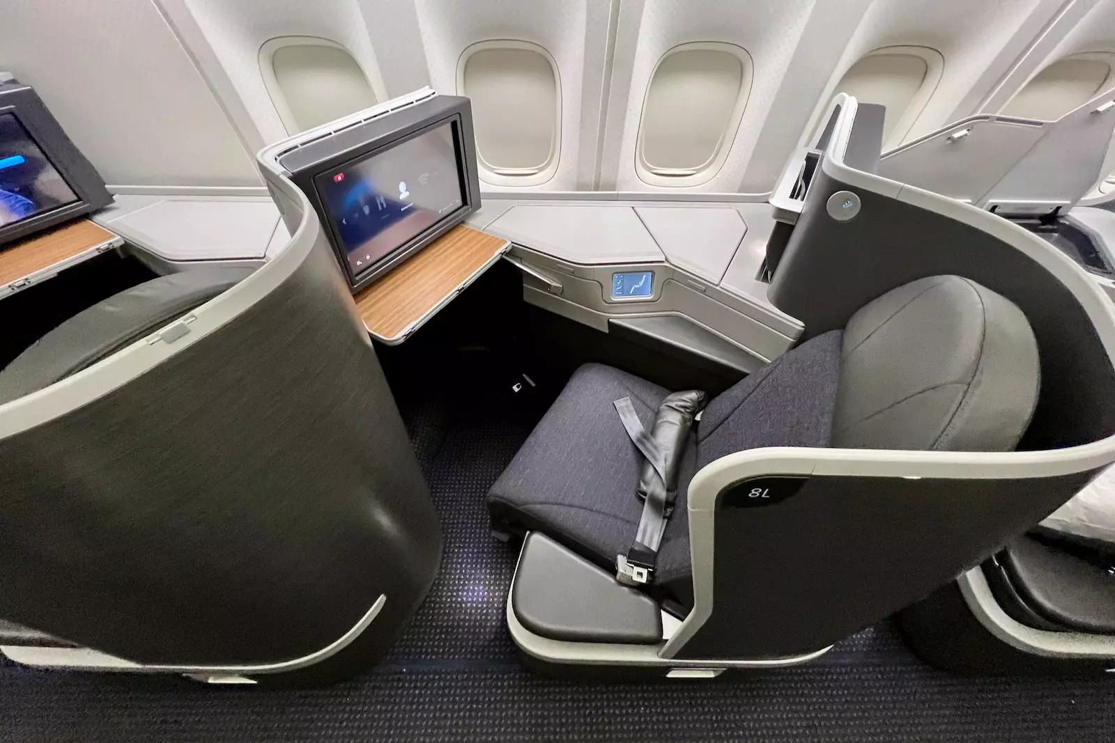 Recenzia: Najlepší americký Boeing 777-200 business class z JFK do Izraela 1017_44