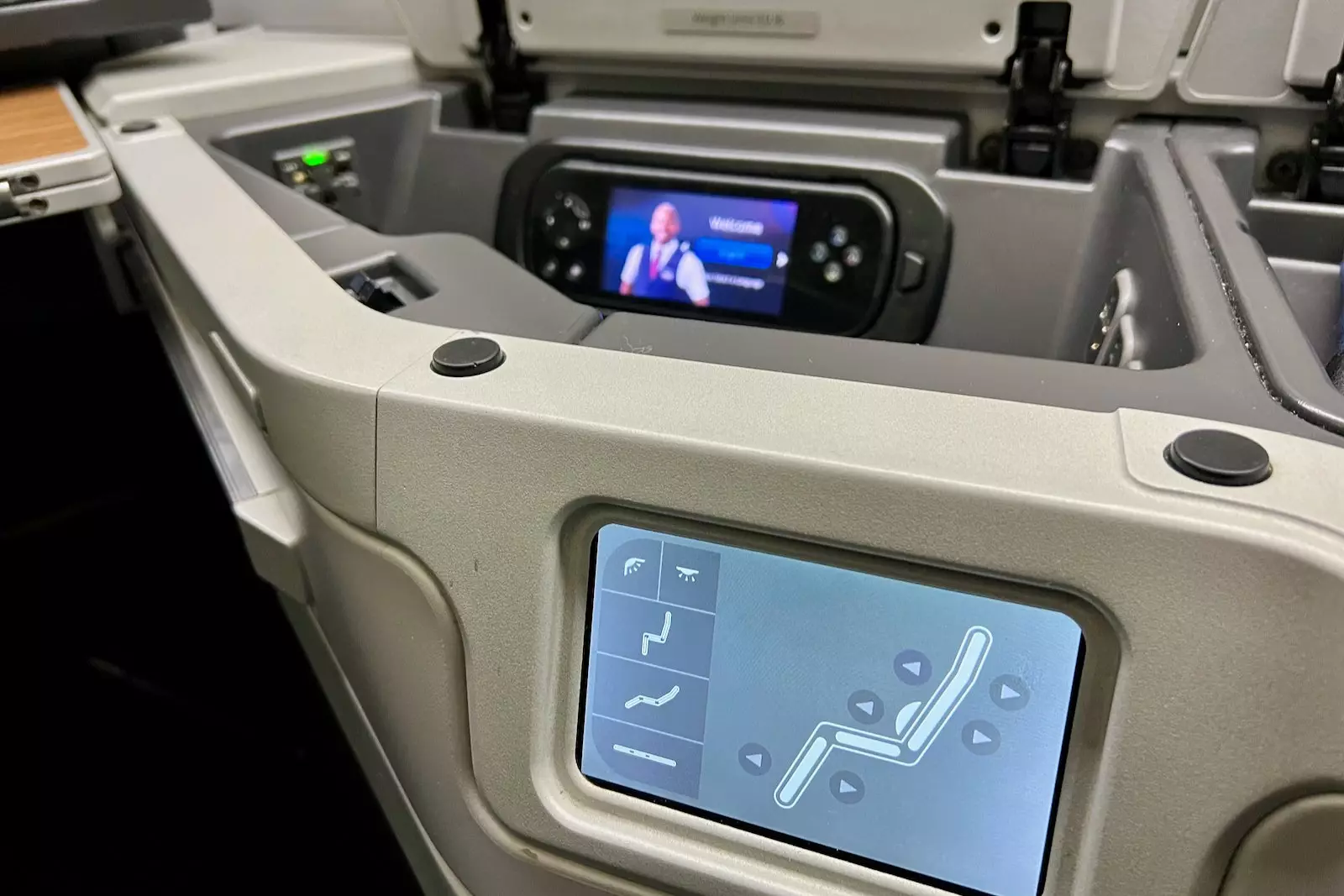 Recenzia: Najlepší americký Boeing 777-200 business class z JFK do Izraela 1017_49