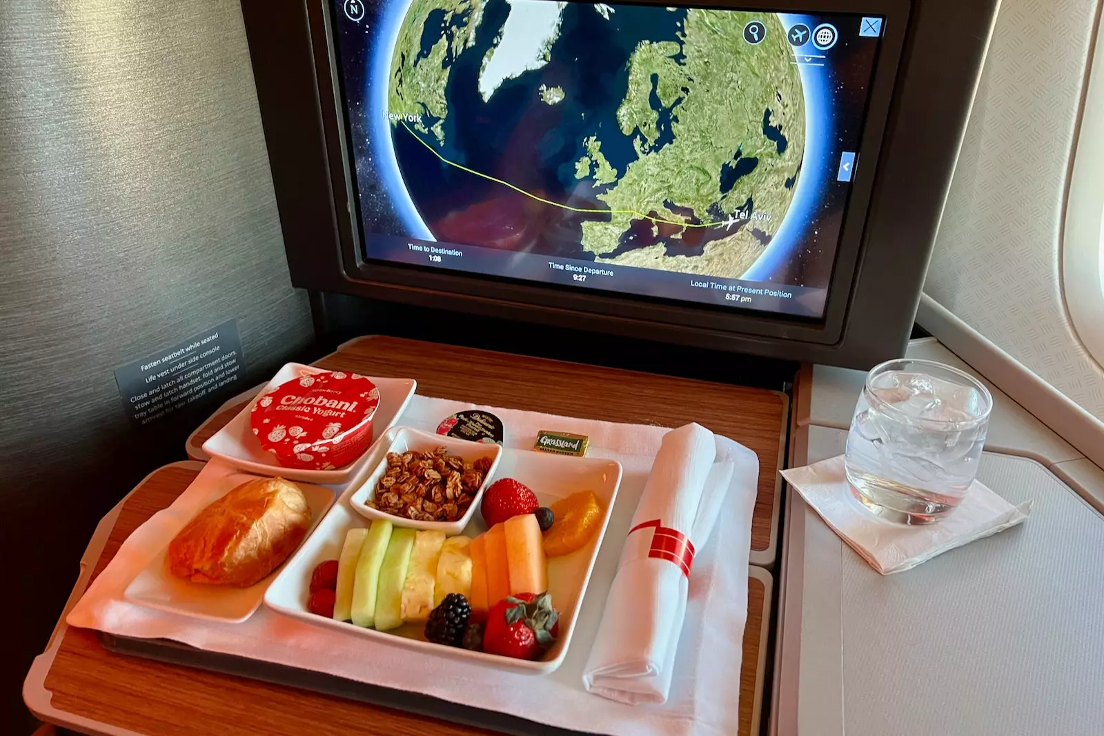 Recenzia: Najlepší americký Boeing 777-200 business class z JFK do Izraela 1017_72