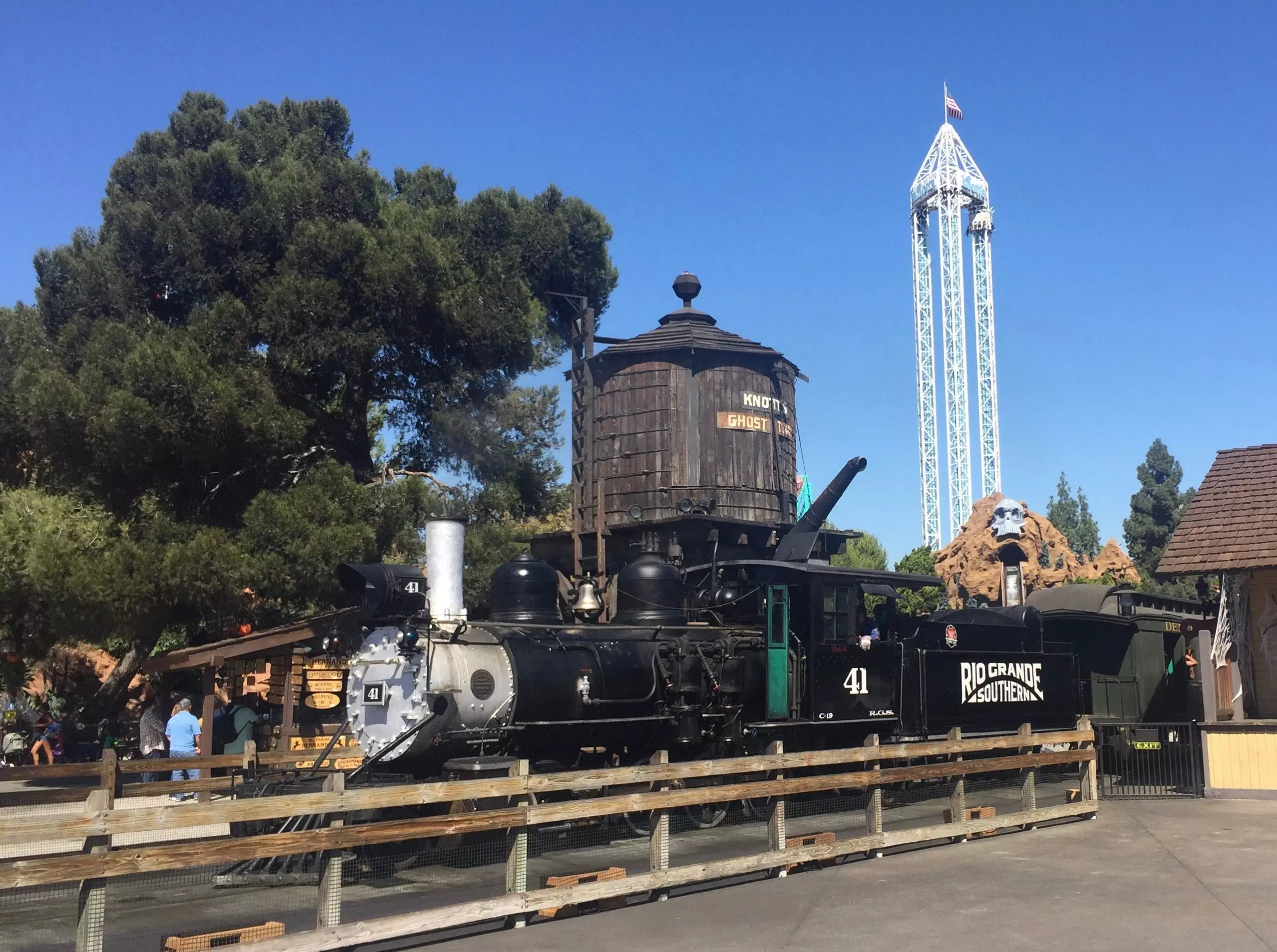 Ny fiaran-dalamby Knott's Berry Farm