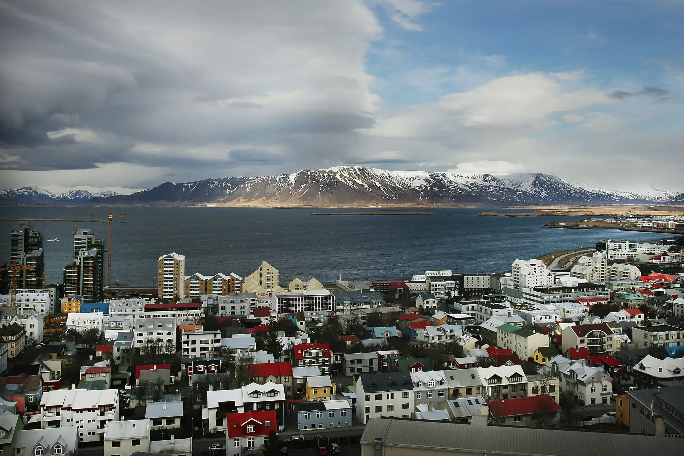 Chii chekutarisira kana uchienda kuIceland semufambi akabaiwa - The Points Guy