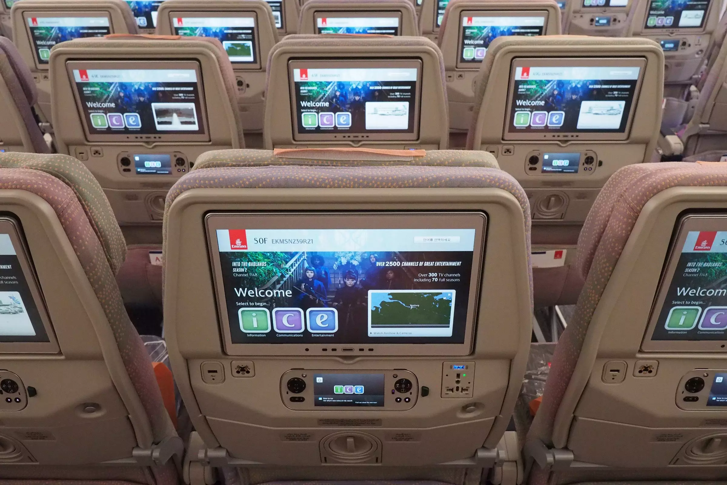 Emirates yechi100 A380 Yekushanyira Economy Bhizinesi Chekutanga Kirasi Suites