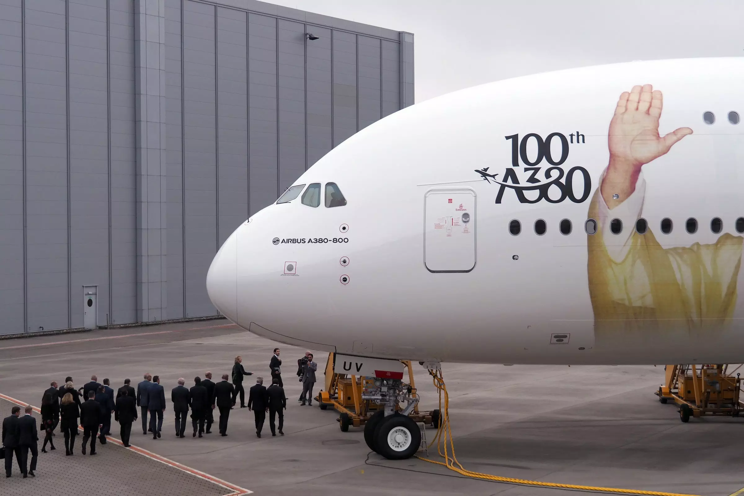 Emirates 100ú Geilleagar Turas A380 Seomraí Gnó den Chéad Scoth