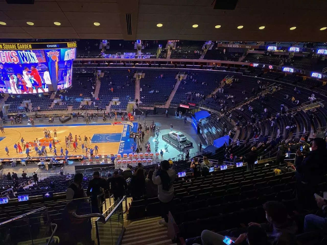 Мен пандемия кезінде Madison Square Garden-ге бардым. Міне, ол қандай болды