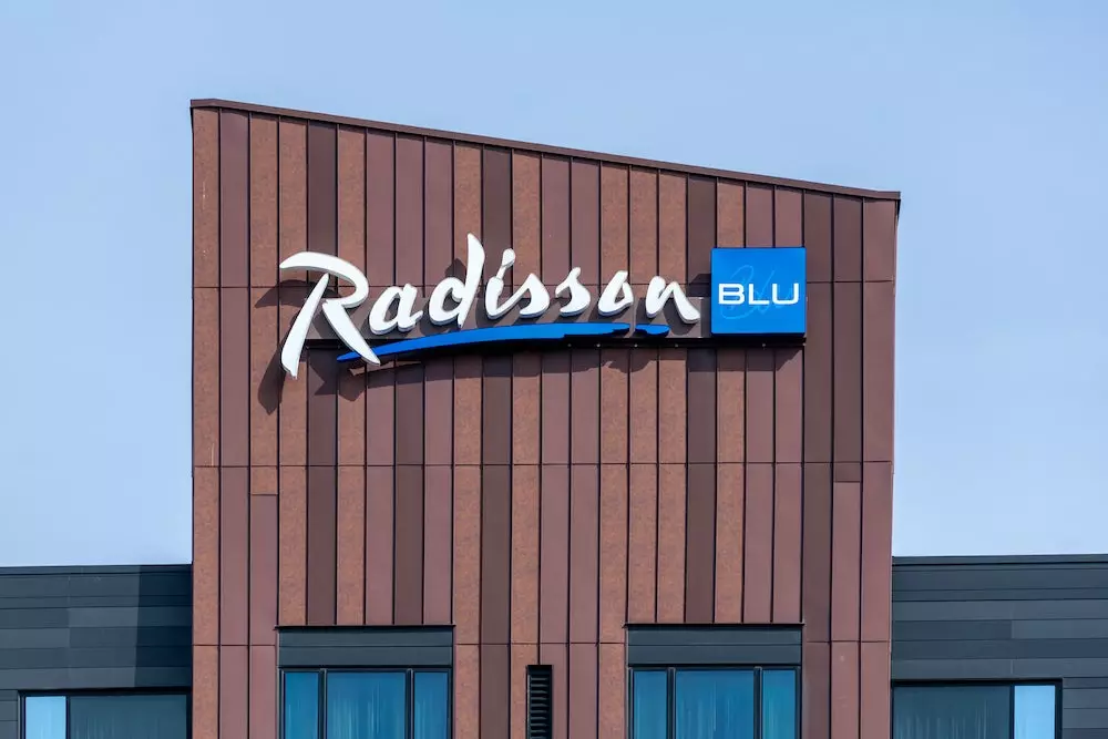 Radisson Blu Sign yn Minnesota