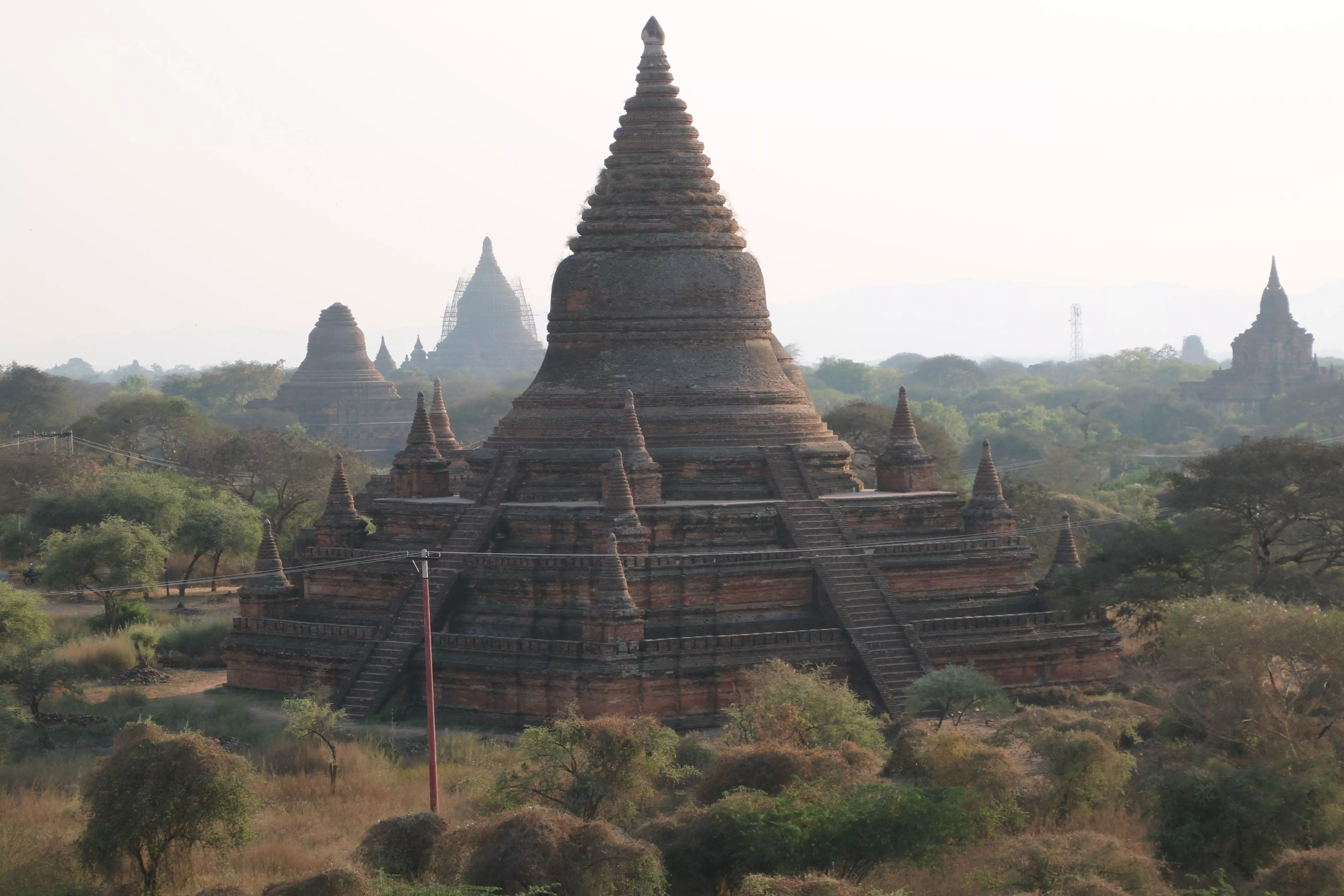 म्यानमारमध्ये तुम्ही दररोज ५० डॉलरमध्ये राजासारखे जगू शकता