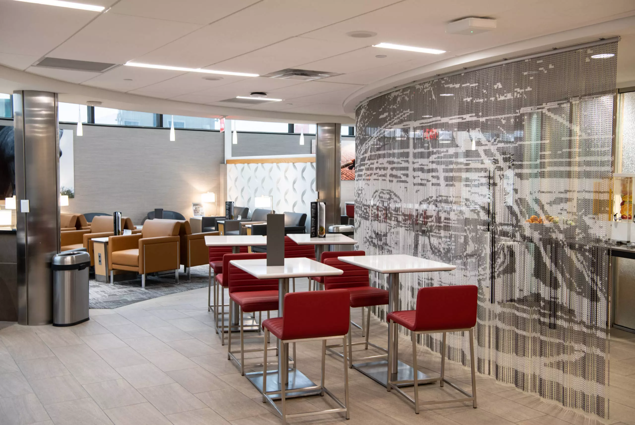 DFW Terminal E Admirals Club (Courtesy of American Airlines)