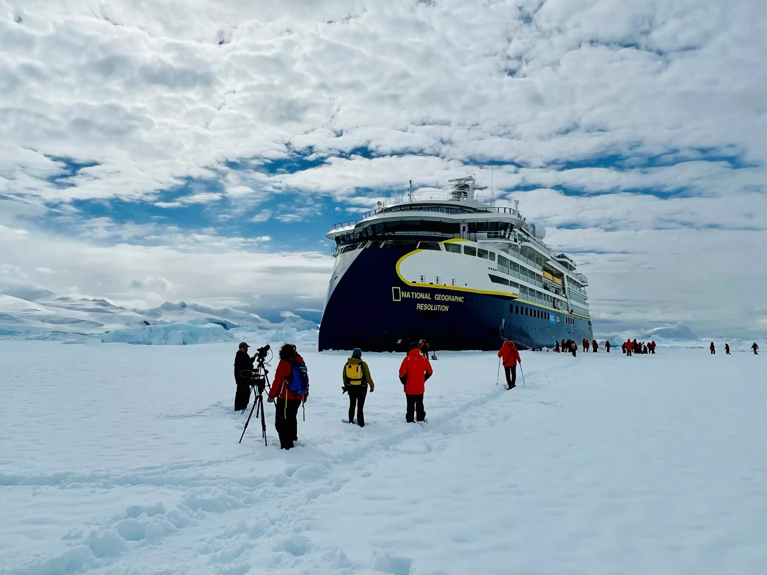 Это лучший круизный лайнер по Антарктиде? Наш взгляд на новое судно Lindblad