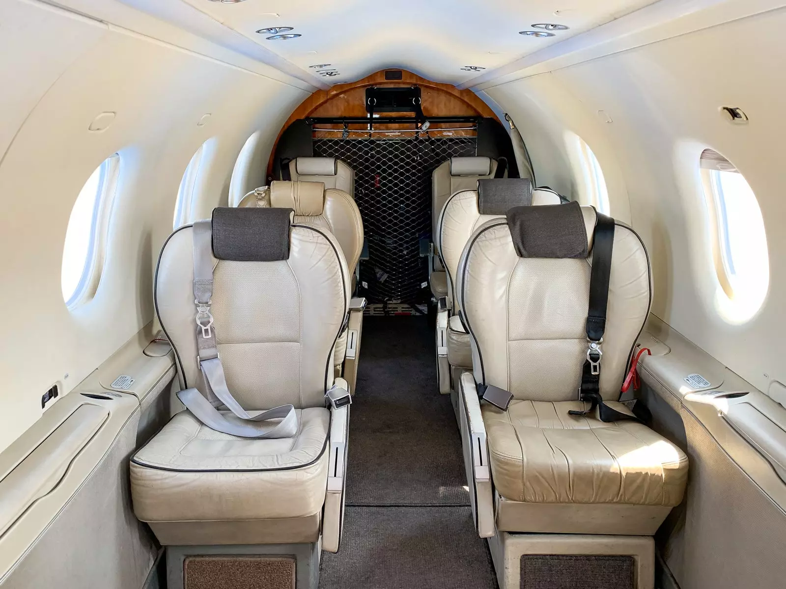 Telluride၊ CO နှင့် Back သို့ ပျံသန်းနေသော Boutique Air (နီးပါး)