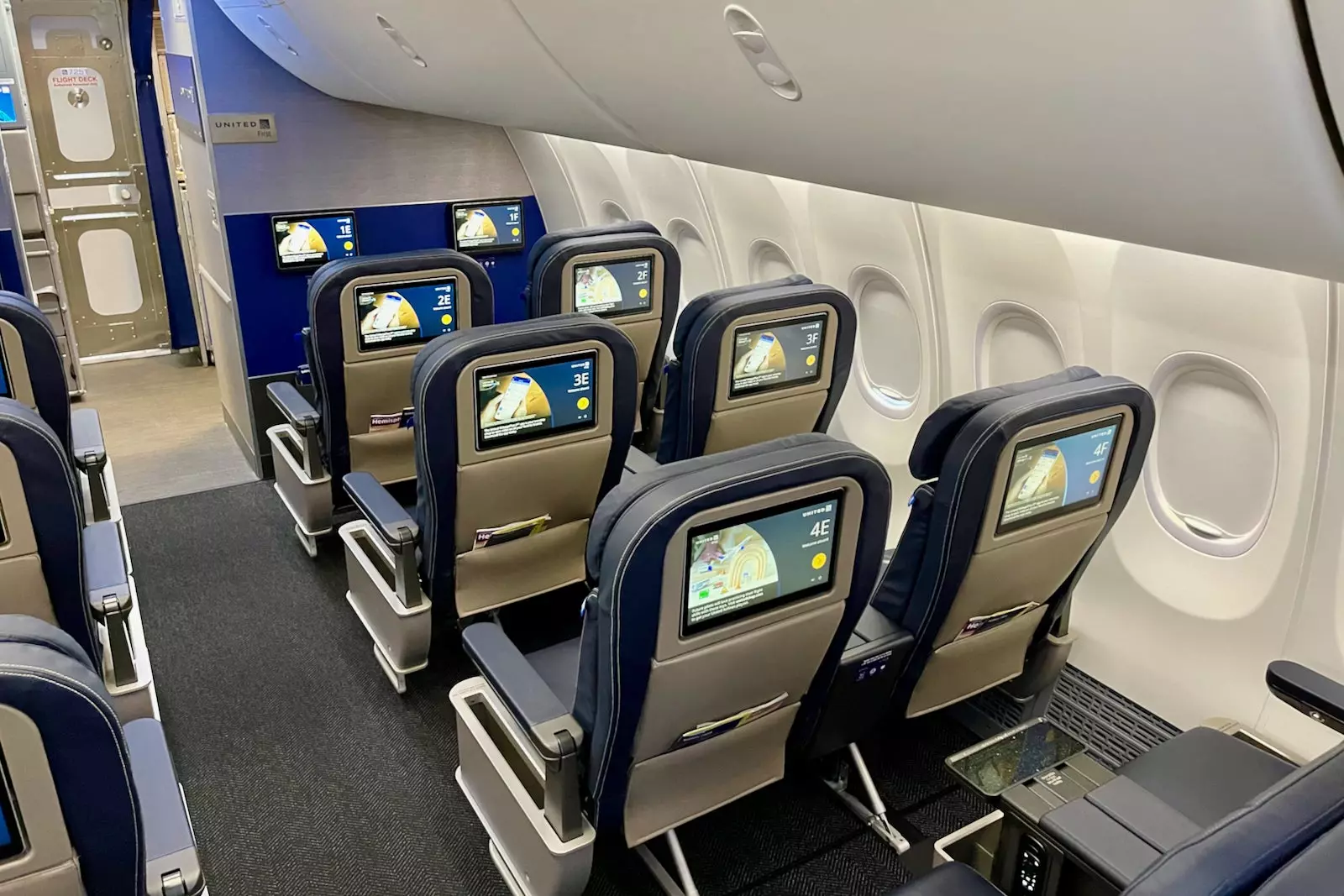 Ang paglalagay ng bagong interior ng United sa pagsubok sa Boeing 737 MAX 8 1388_12