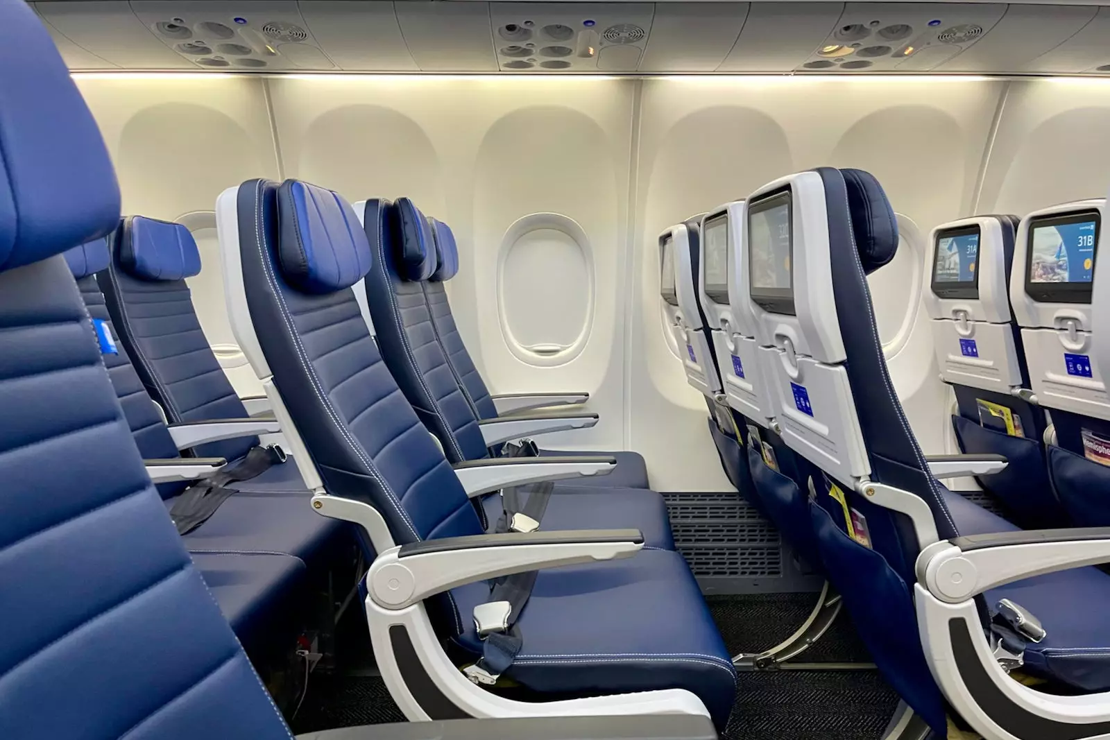 Het nieuwe interieur van United testen op de Boeing 737 MAX 8 1388_15