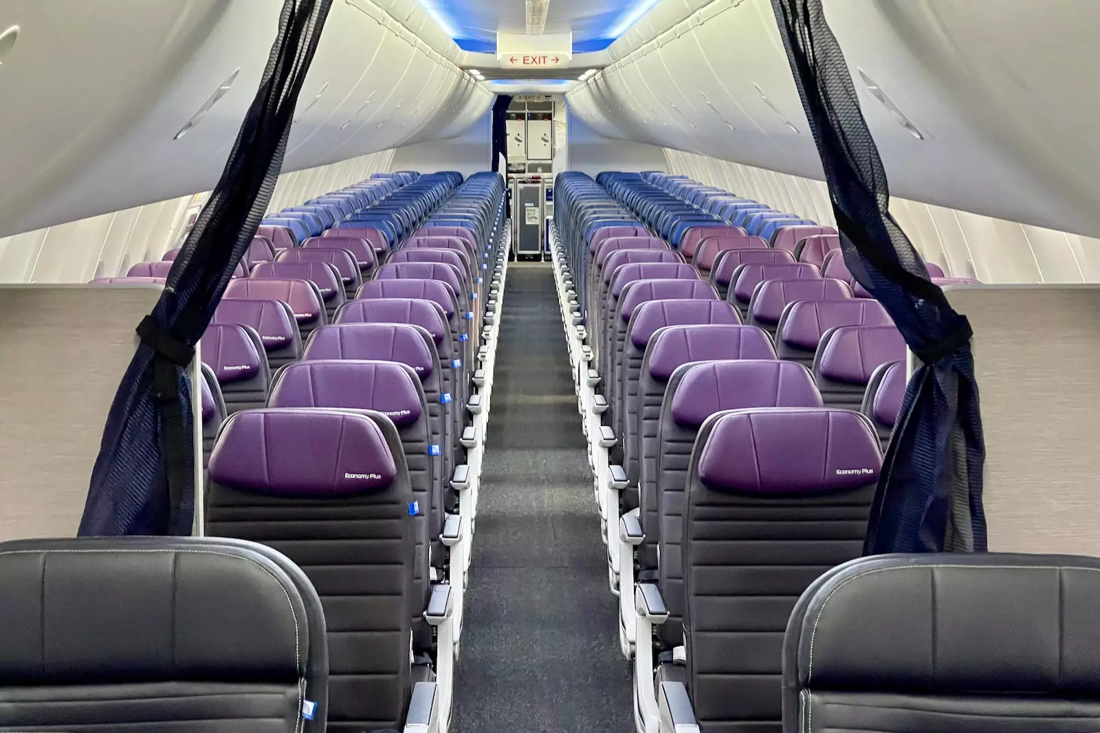 Ang paglalagay ng bagong interior ng United sa pagsubok sa Boeing 737 MAX 8 1388_4