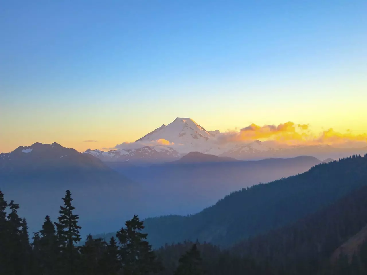 Mont Baker, WA. (Photo via Shutterstock)