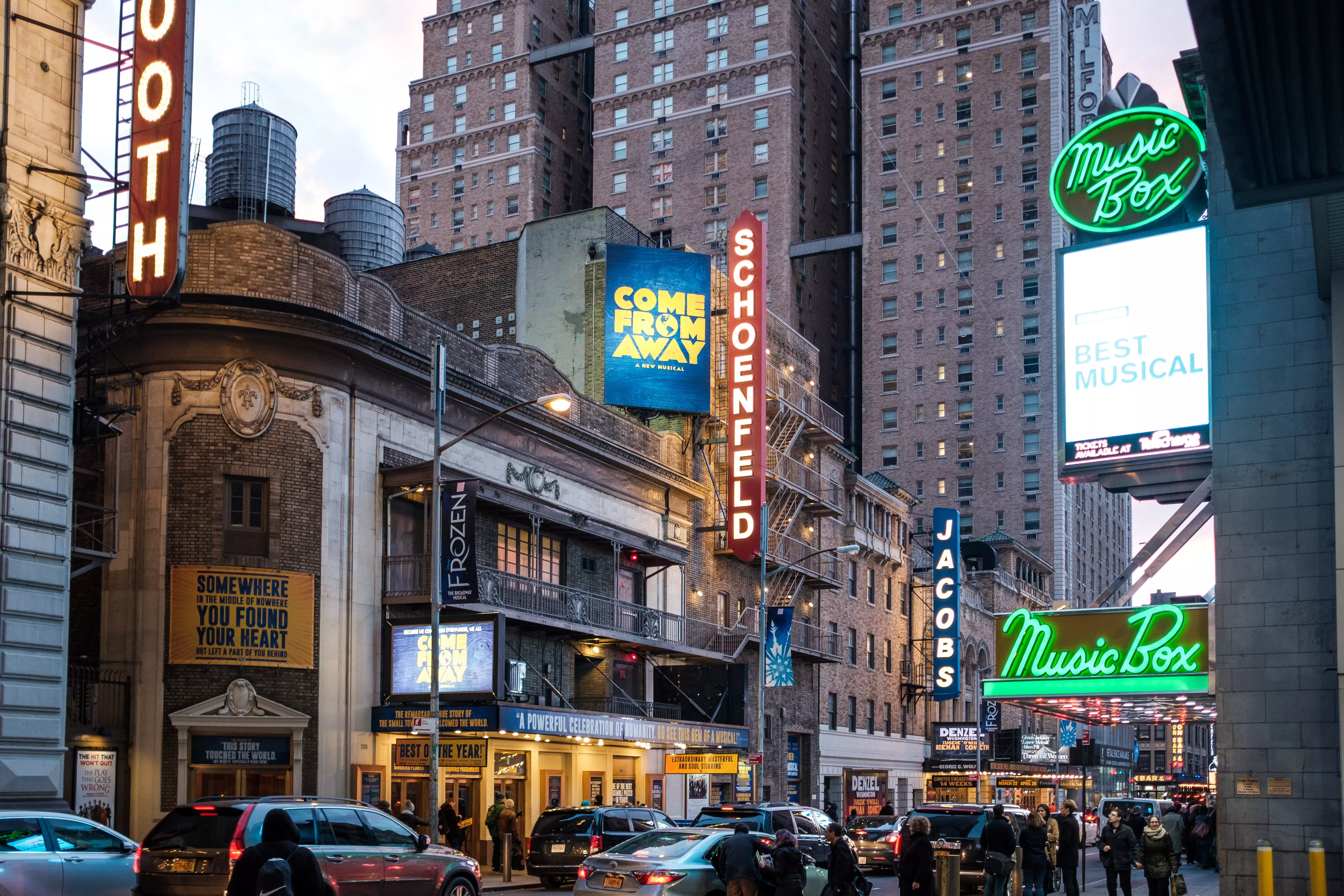 New Yorks Broadway