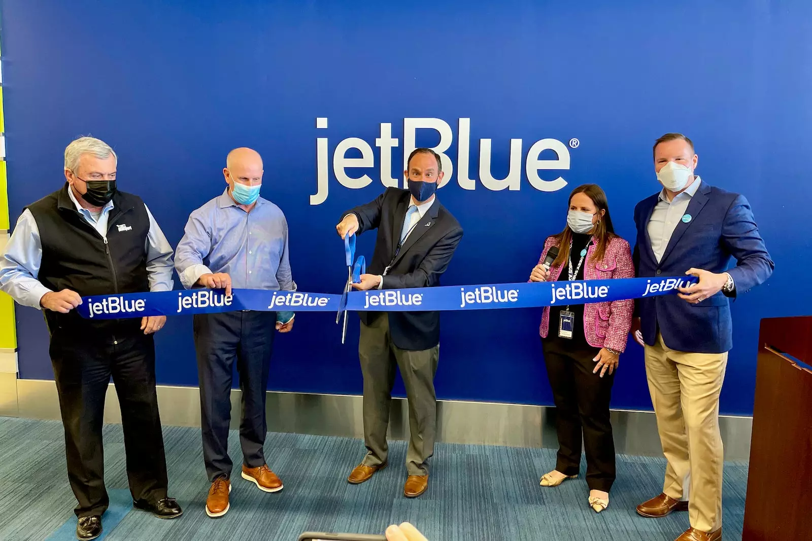 Mukati meJetBlue's Airbus A220-300 ndege yekutanga 1450_4