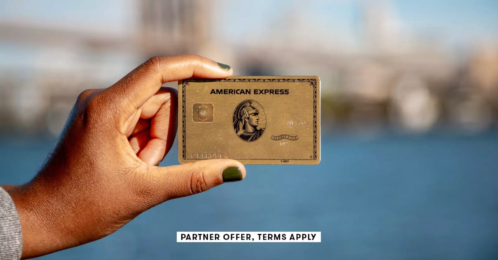 American Express Urrezko Txartelaren abantailak maximizatzea