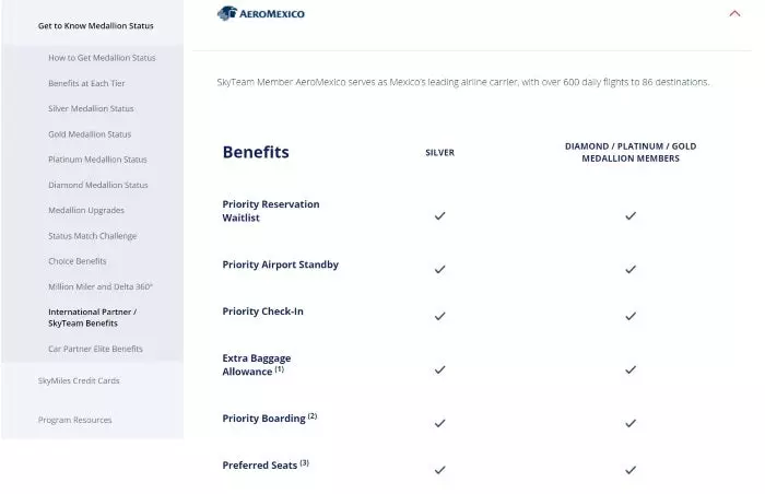 Duas marcas de verificação para assentos preferenciais, mas outra nota de rodapé.