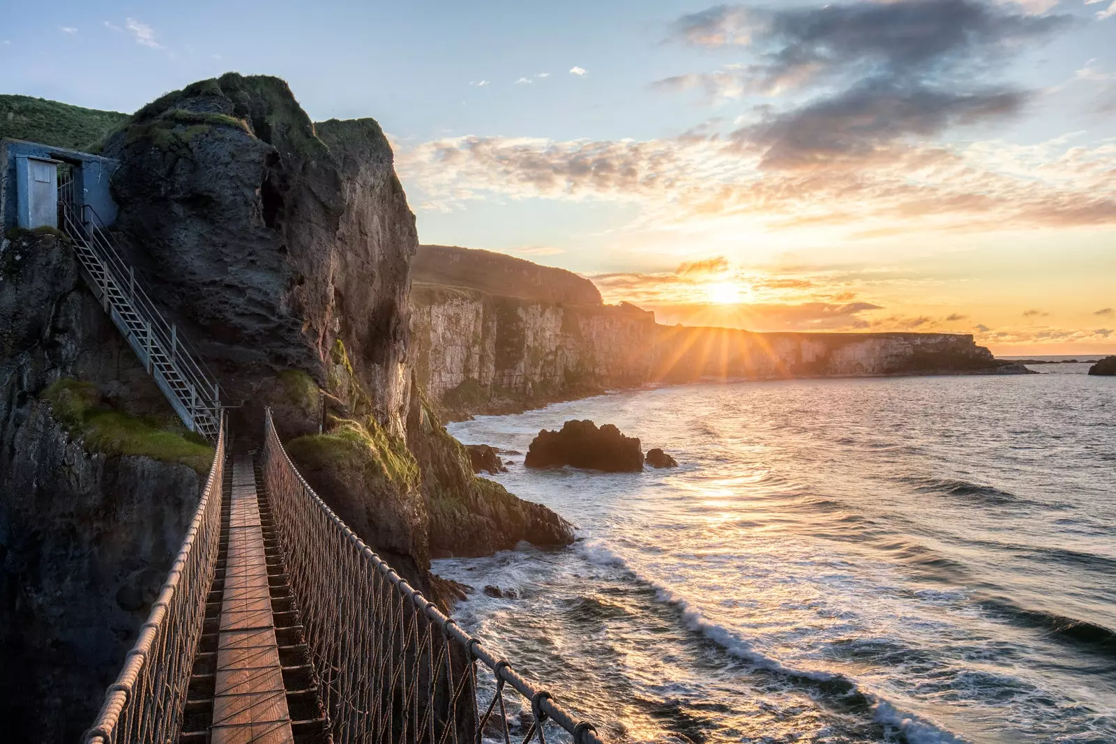 Ireland e lahla boholo ba melao ea eona ea COVID-19: Maamerika a amohela hantle ka nako bakeng sa Letsatsi la St. Patrick