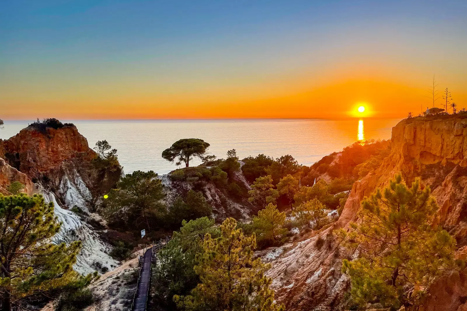 Päikeseloojangukunst Pine Cliffs, luksuslik kollektsioon, Marriott