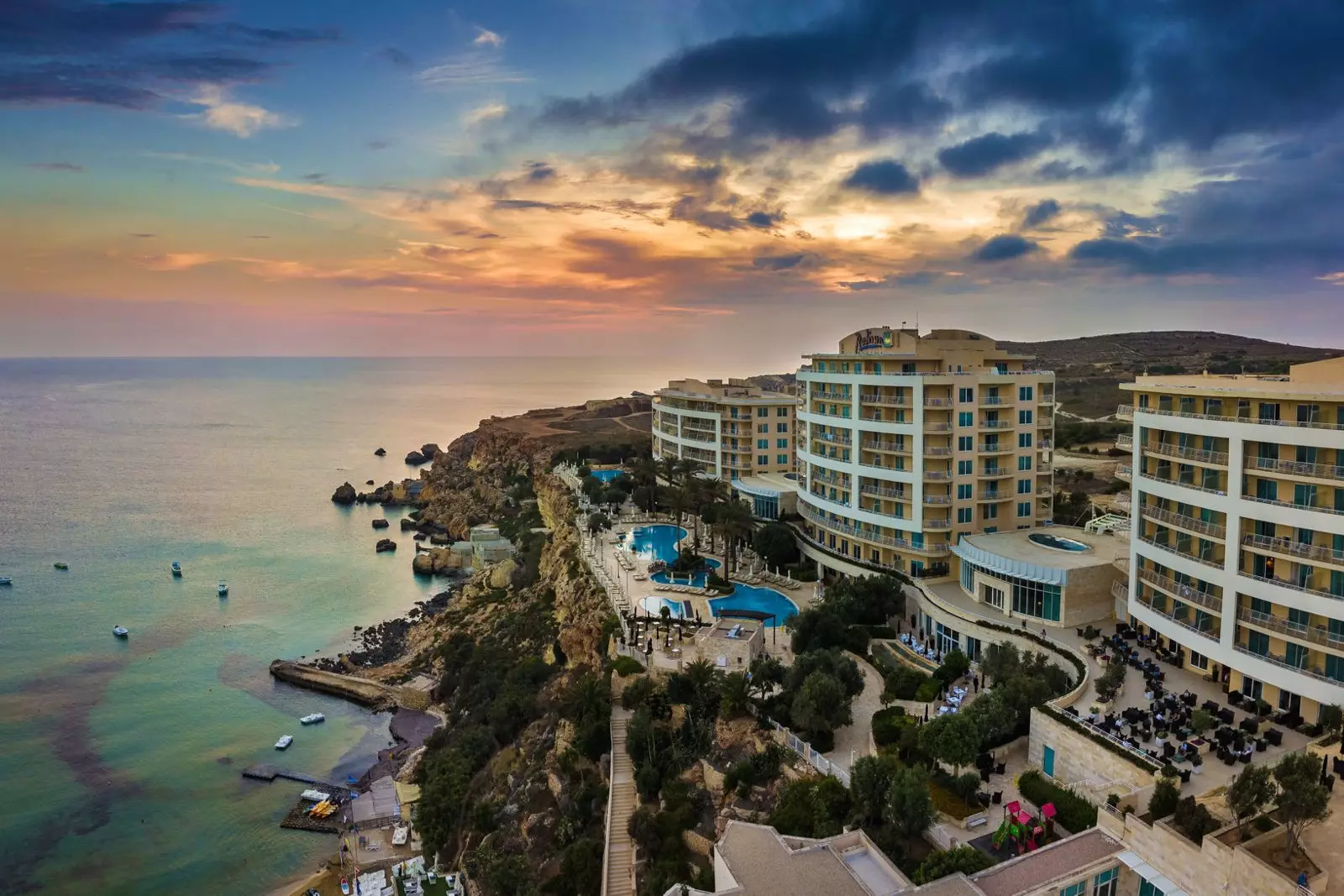 Iihotele zaseMalta 2021_RadissonBlu Malta Golden Sands_FB