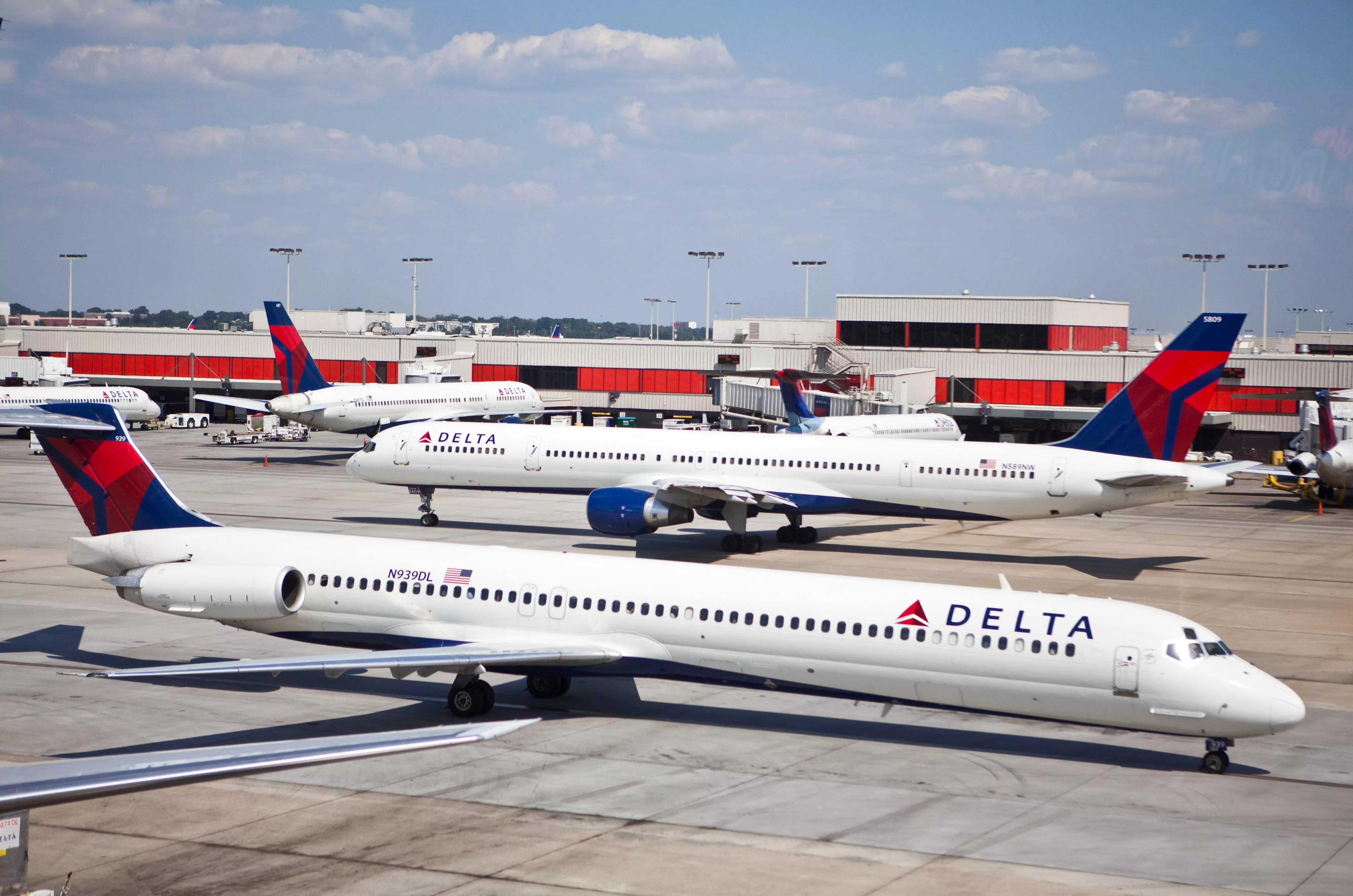 Ātrā izpārdošana: Delta US Awards no 10 000 SkyMiles turp un atpakaļ