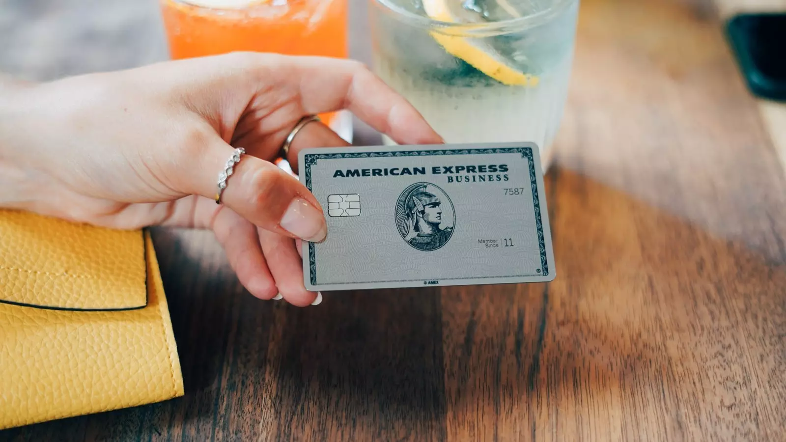 Amex يان تېلېفوننى قوغداش پايدىسى قوشتى - كارتىڭىزنىڭ لاياقەتلىك ياكى ئەمەسلىكىنى تەكشۈرۈڭ 1963_3