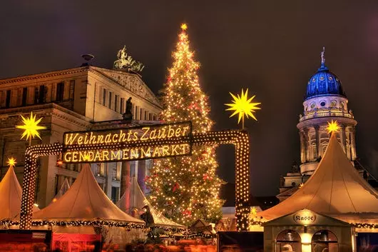 Berlin Christmas Market (Litrato sa maayong kabubut-on sa pagbisitaBerlin/Wolfgang Scholvien)