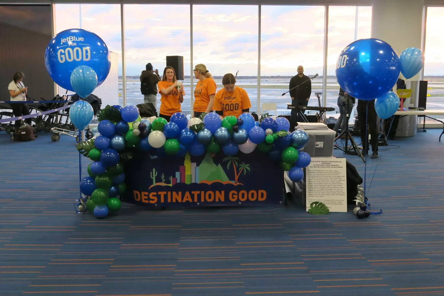 JetBlue ilə #CheckInForGood Nə Idi 2289_3