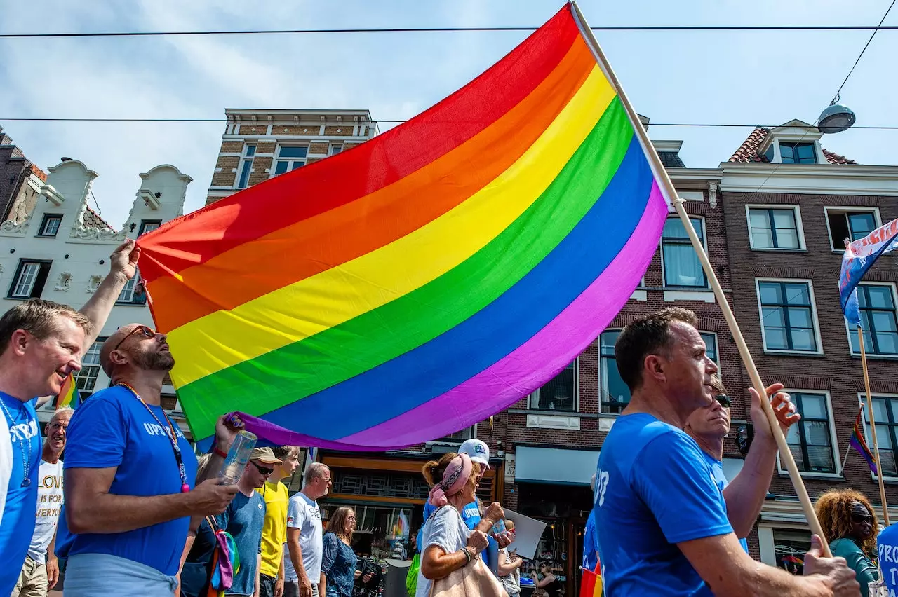 Cómo Harvey Milk Terminal en San Francisco International rinde homenaje a un pionero LGBTQ+ 2354_6