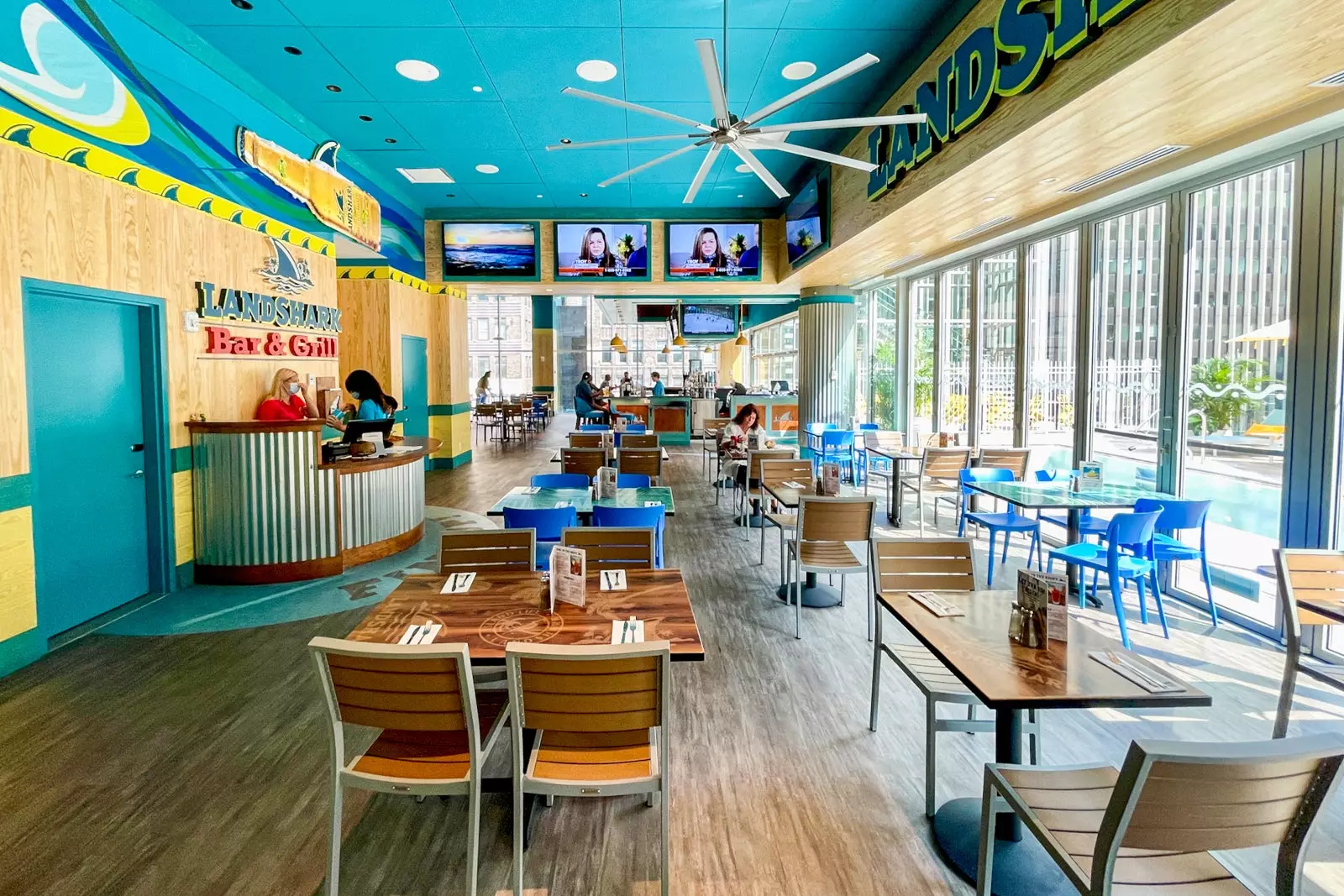 Tlhahlobo: Margaritaville Resort Times Square 23973_73