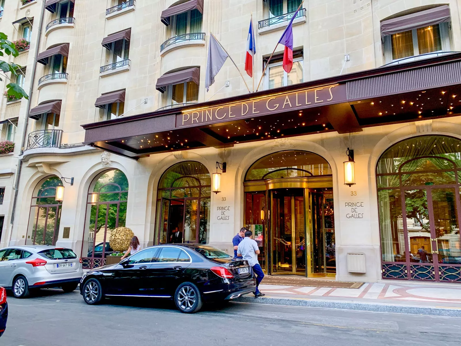 Review: Prince de Galles, a Luxury Collection Hotel, Parijs