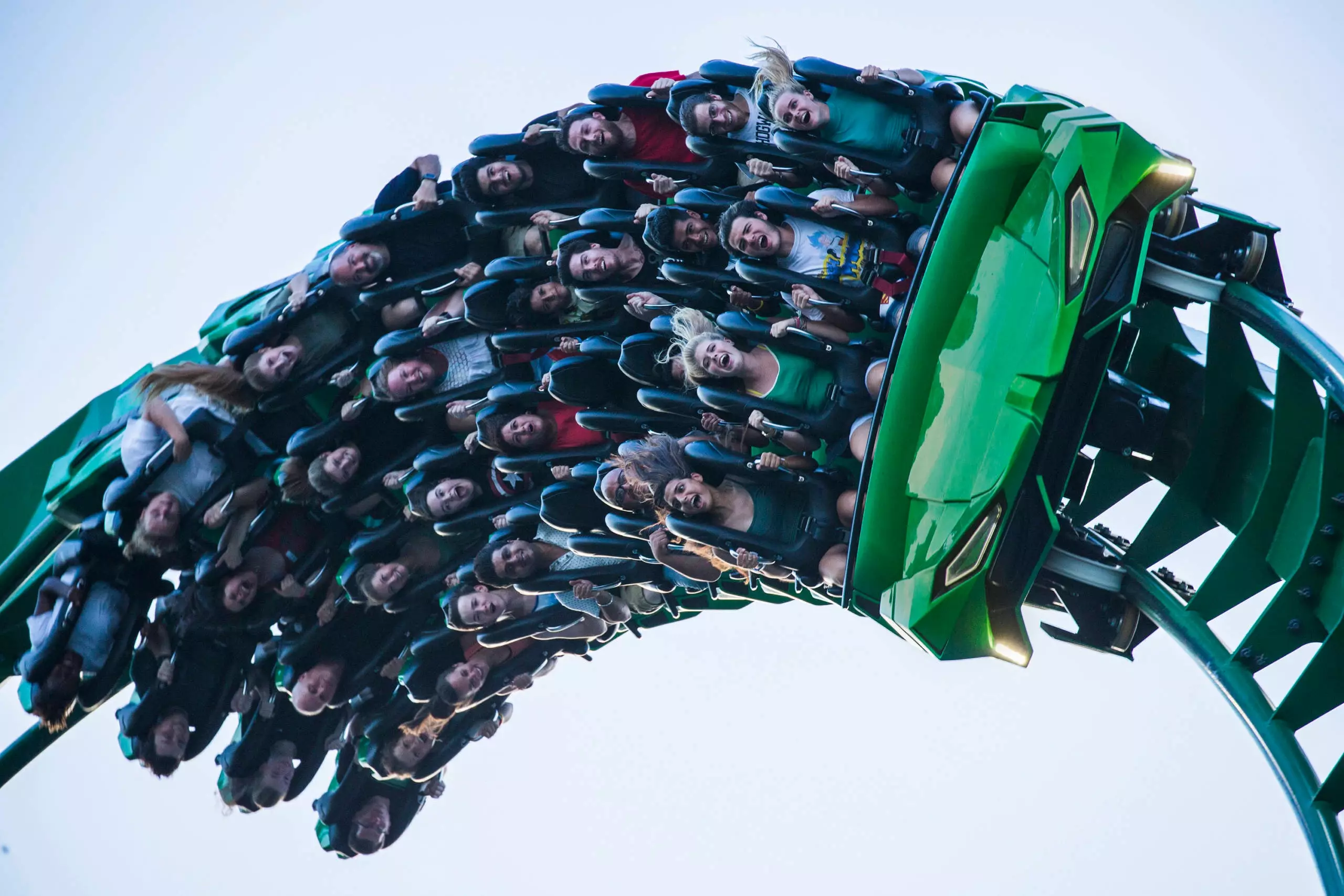 The Incredible Hulk Coaster (Llun trwy garedigrwydd Universal Orlando.)