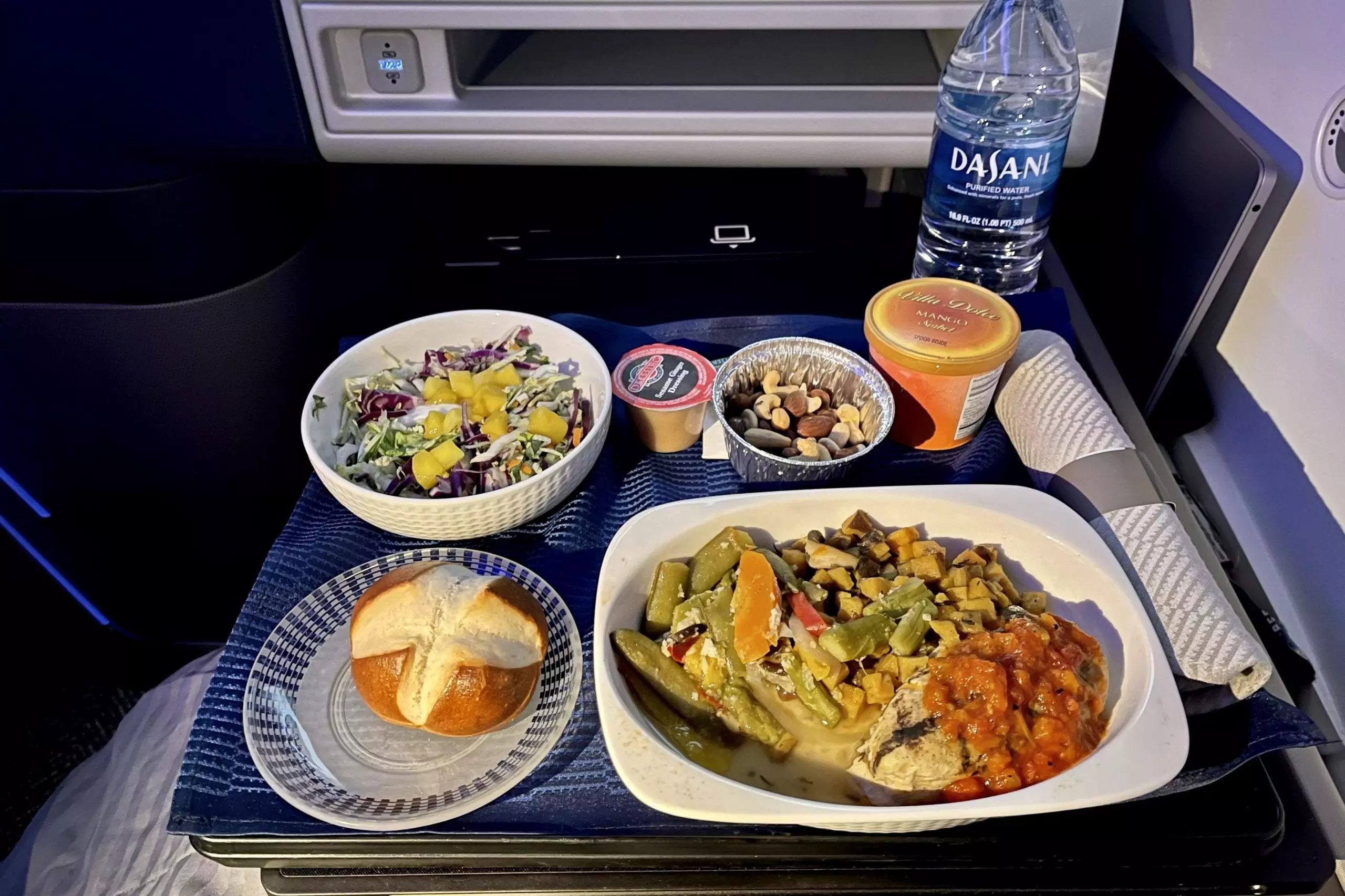 Nonstop Etelä-Afrikkaan: Onboard Unitedin vuoden jännittävin avajaisjuhla 2426_20