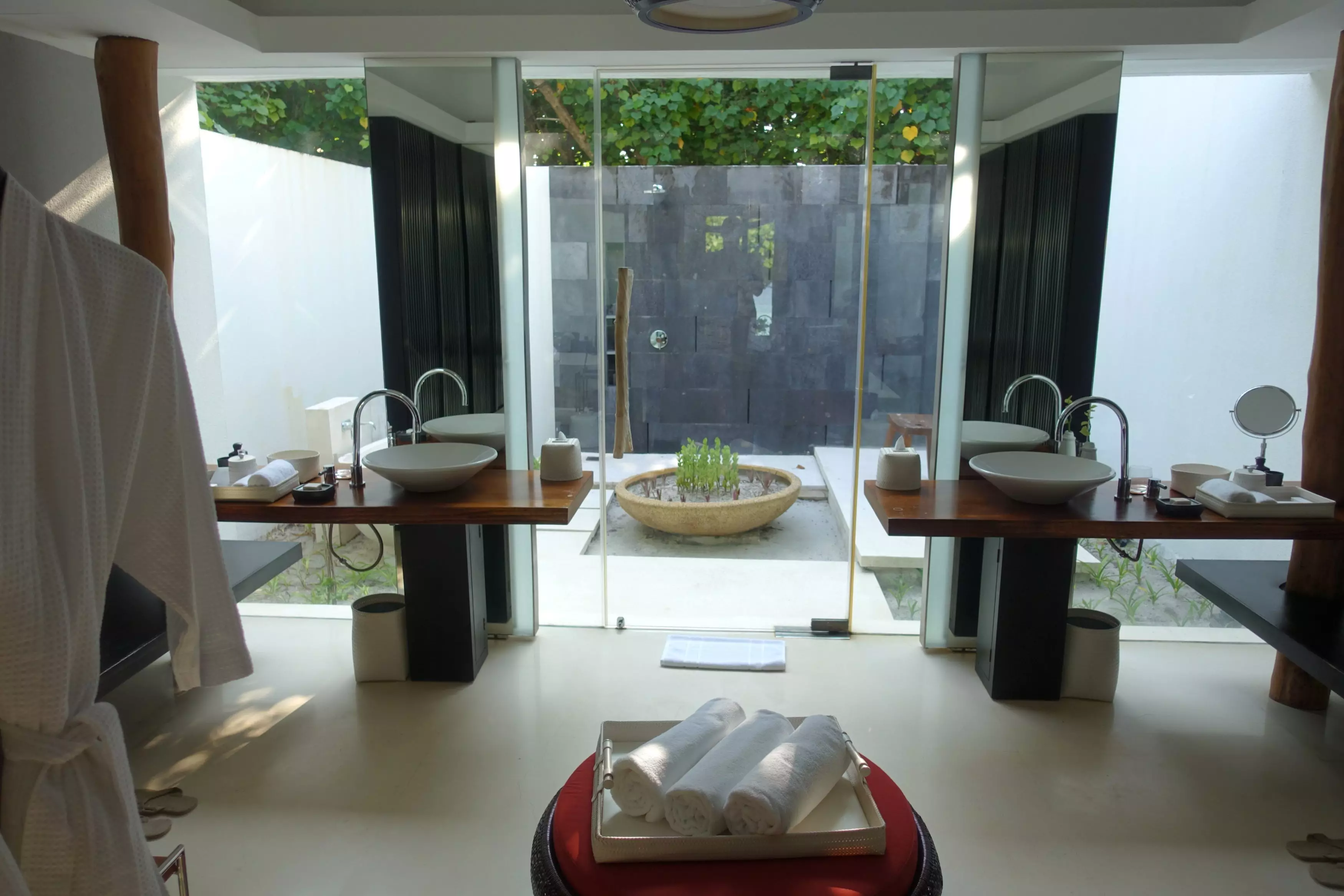 Review ng Hotel: Isang Overwater Villa sa Park Hyatt Maldives 24394_5