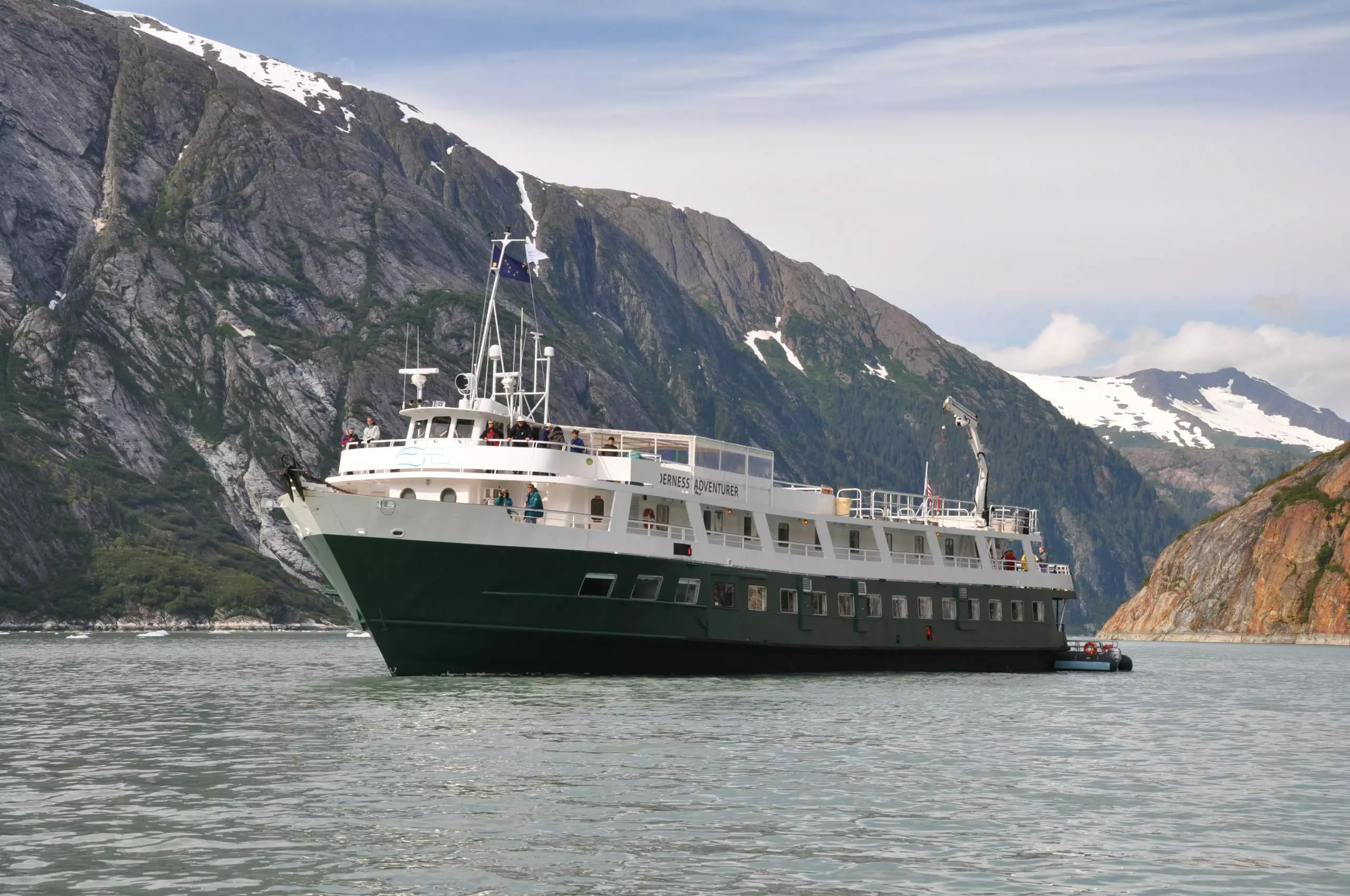 UnCruise Adventures ngoperasikake lelungan sing fokus ing petualangan ing Alaska ing kapal cilik kayata Wilderness Adventurer. (Foto duweni saka UnCruise Adventures)