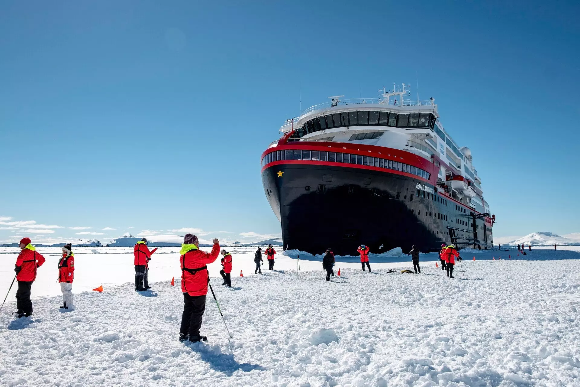 Agora podes navegar desde o Ártico ata a Antártida nesta nova viaxe