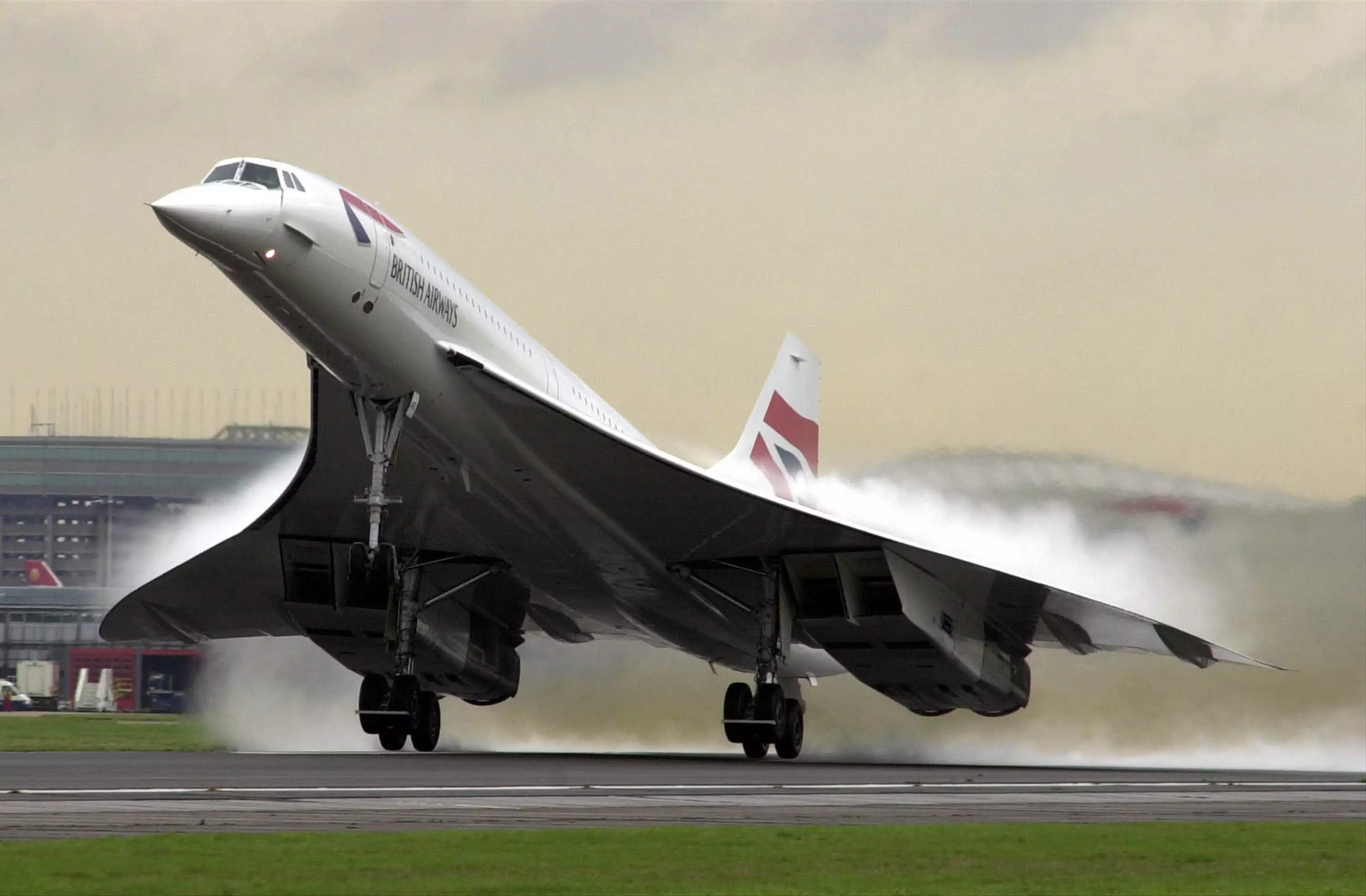 British Airways Concorde yuav tawm mus. (Duab los ntawm David Parker / BWP Media / Getty Images)