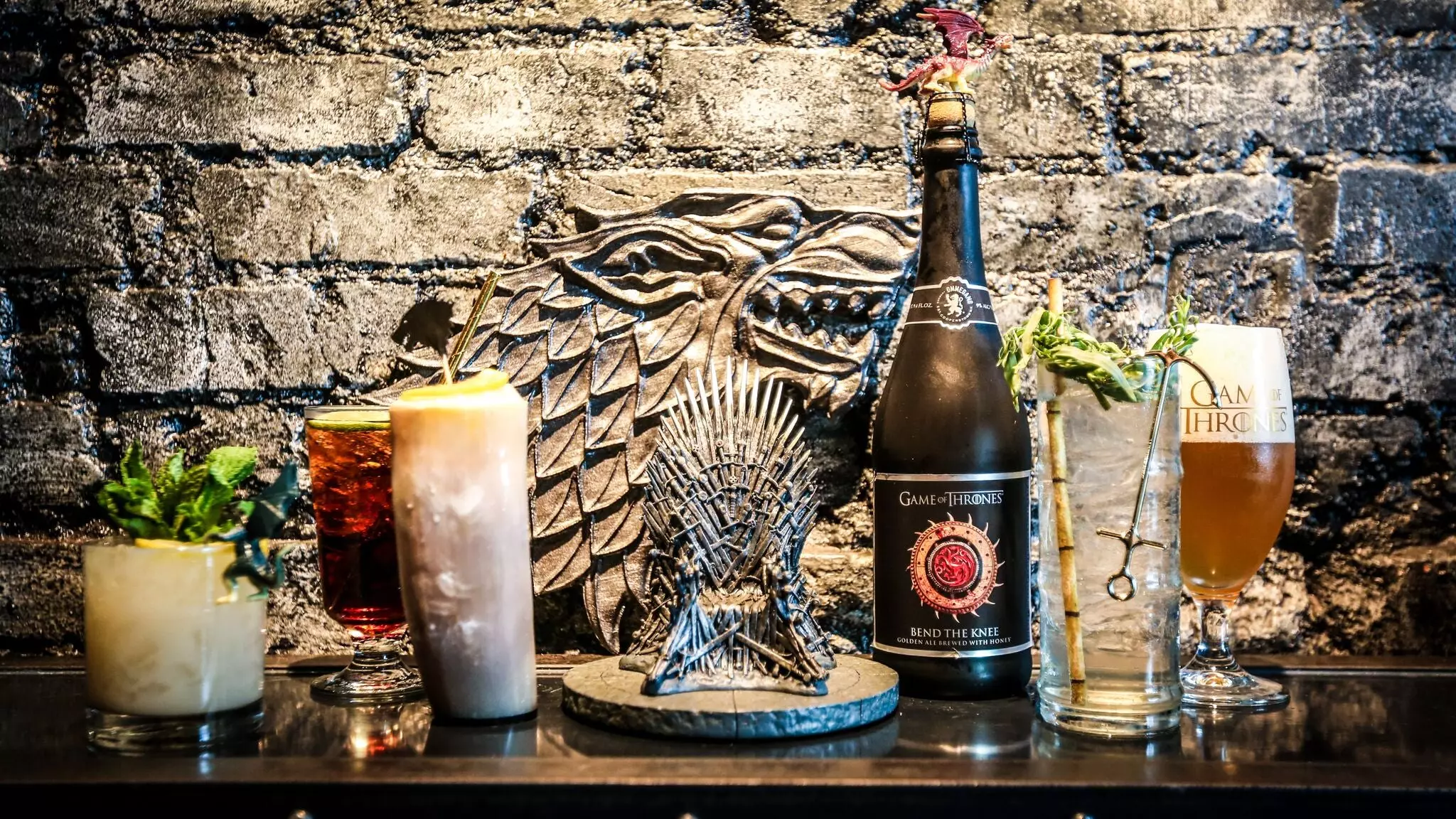 DC ၏ Game of Thrones-Themed Pop-Up Bar တွင်